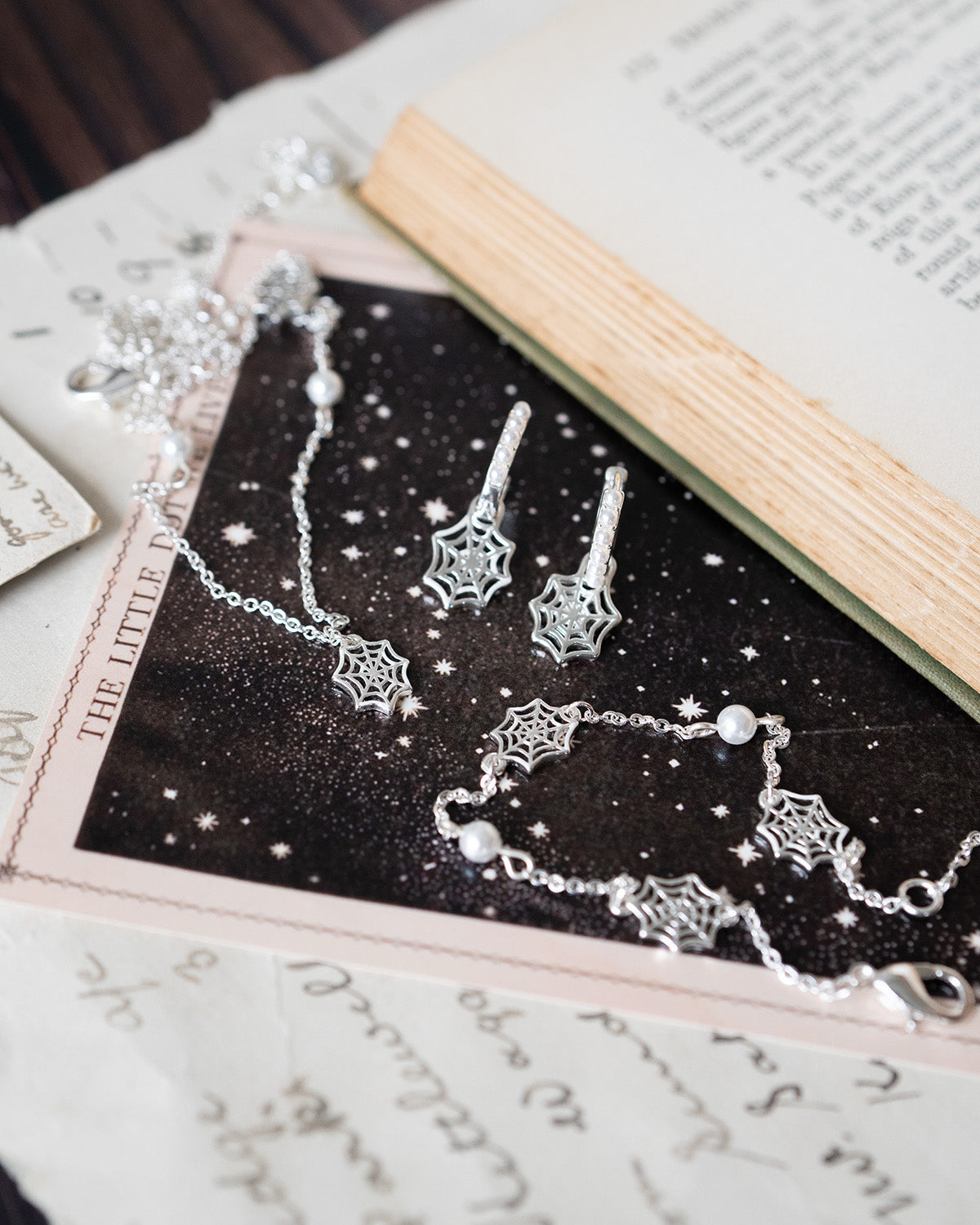 Cobweb – Fable England UK